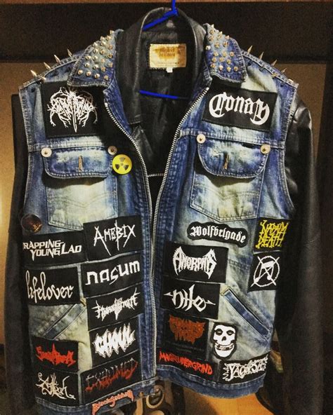 Pin By Teydigit On Battle Vests 3 Metalhead Fashion Battle Jacket
