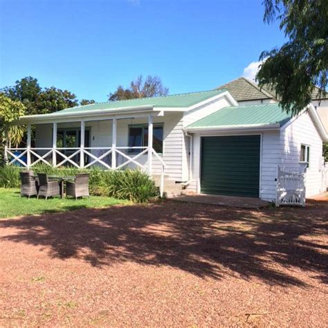 87a Bleakhouse Road Mellons Bay Manukau City Houses For Rent