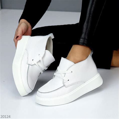 Лофери жіночі білі на шкурівці натуральна шкіра демі — цена 1214 грн в каталоге Лоферы Купить