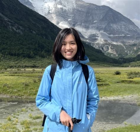 About Me Xiaoyu Zhang