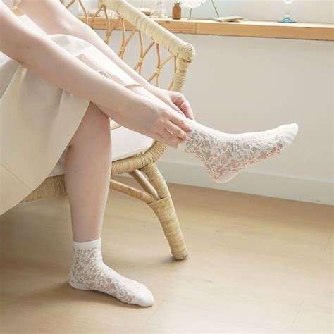 시스루양말 3color [꽃무늬레이스 플라워 패턴 포인트 여성 여자 삭스 망사 패션양말] 감도 깊은 취향 셀렉트샵 29cm