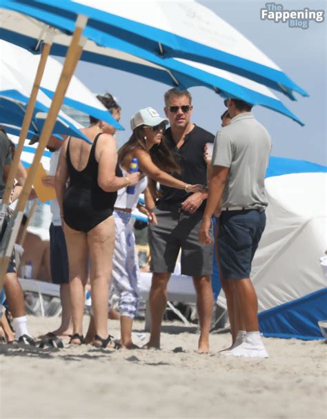 Luciana Barroso Matt Damon Hit The Beach In Miami Photos Onlyfans Leaked Nudes