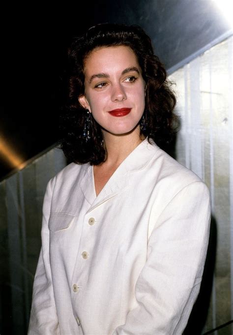 Elizabeth Perkins Elizabeth Perkins Perkins Elizabeth
