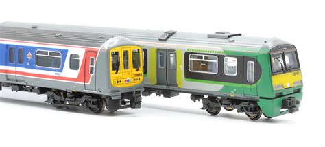 Review Graham Farish N Gauge Class 319 Emu