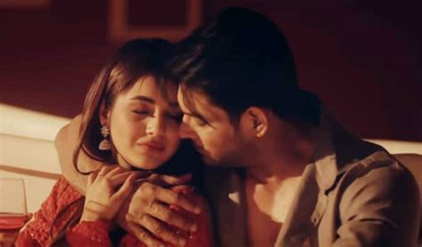 Shehnaaz Gill And Sidharth Shuklas Romance In Rain