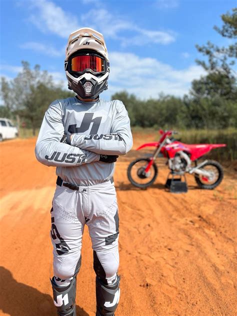 Riders chat: Just 1 Gear | Just 1 Helmets Motorcycle Gear