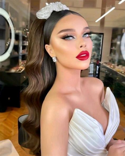 48 Red Lipstick Looks Get Ready For A New Kind Of Magic Artofit