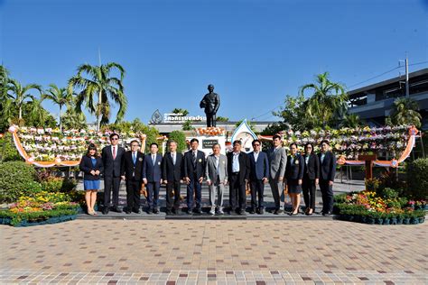 คณะวิศวกรรมศาสตร์ กำแพงแสน ร่วมงาน วันชูชาติ วันพฤหัสบดีที่ 4 มกราคม 2567 รองศาสตราจารย์ ดร