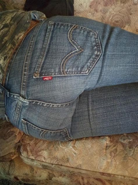 Sneaky Peak At Girlfriends Sleep In Tight Jeans Scrolller