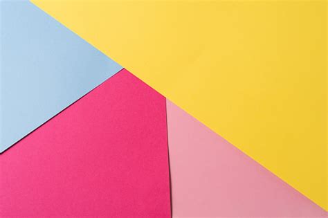 배경으로 사용하기위한 기하학적 모양의 분홍색 파란색 및 노란색 색 추상 용지 0명에 대한 스톡 사진 및 기타 이미지 0명