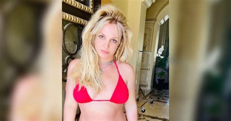 Britney Spears Admits She Tries To Be Sexy And St On Instagram