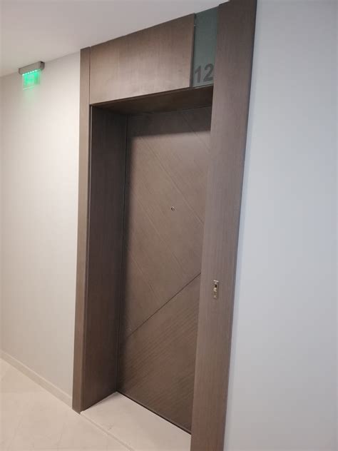 Входни врати Stil M производство на Мебели входни интериорни врати и дограма