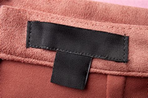 텍스트 장소와 직물 질감에 면 세탁 케어 의류 라벨 빈 라벨 이나 태그와 옷 건조한에 대한 스톡 사진 및 기타 이미지 건조한 공란 구매 Istock