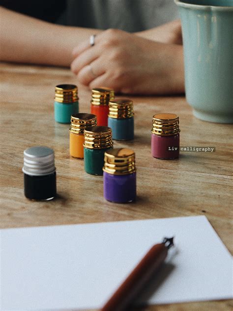 Class101 그레이스캘리 X 리브캘리의 나만의 컬러로 그리고 쓰는 과슈 딥펜 캘리그라피