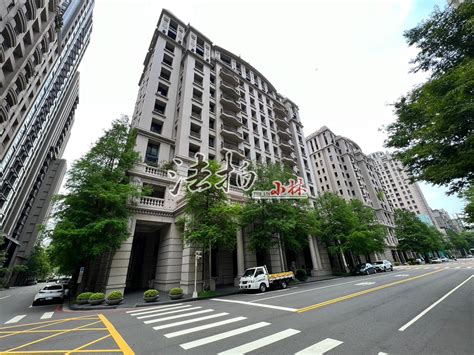 【台中西屯】市政北二路｜聯聚怡和．三房雙平面車位 小林法拍