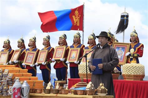Суварга хайрхан уулын тэнгэрийг тайх төрийн ёслол боллоо