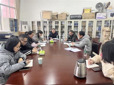 校党委委员、副校长严青松到科研处调研指导工作