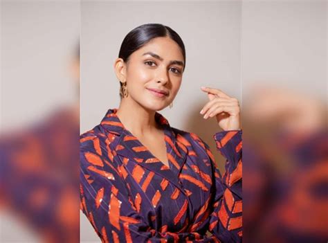 Mrunal Thakur Important To Have Mature Conversations Around Sex Lust