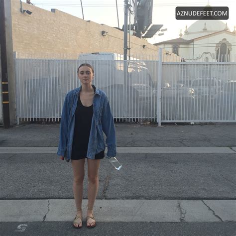 Samantha Bartow Feet Aznudefeet