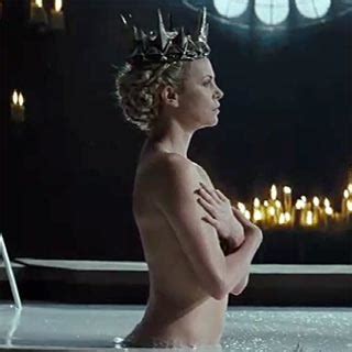 Crítica BLANCANIEVES Y LA LEYENDA DEL CAZADOR 2012 Cinemelodic