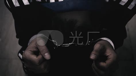 罪犯走向深渊法治监狱忏悔罪犯手铐看守所 3840x2160 高清视频素材下载 编号 9617001 实拍视频 光厂 Vj师网