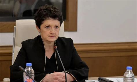 თეა წულუკიანი არ მინდა ზედმეტად ეჭვიანი ვიყო მაგრამ ვფიქრობ გახარიას განზრახული აქვს