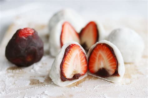 Recipe Ichigo Daifuku Mochi With Fresh Strawberries