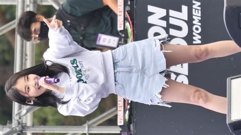 221002 아이유 Iu Blueming 블루밍 뉴발란스 런온서울 우먼스 여의도공원 직캠 Fancam By Zam