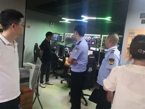 屈原管理区开展“利剑护蕾•2023” 联合执法专项行动