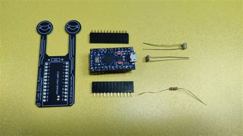 电脑屏幕亮度智能调节器 Arduino 实验室