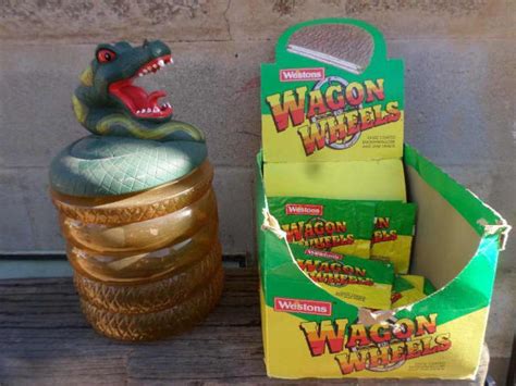 Vintage Milkbar Deli Shop Display Wagon Wheels Killer Pythons Jar