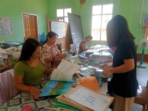 ကွန်ဟိန်းမြို့၌ Mobile Library စနစ် စာအုပ်၊ စာစောင်များ ကွင်းဆင်းငှားရမ်းခြင်းဆောင်ရွက