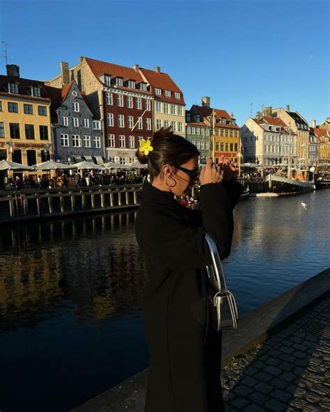 Pin By Luiza Anunziato On Goals Amsterdam Photos Future Travel Poses