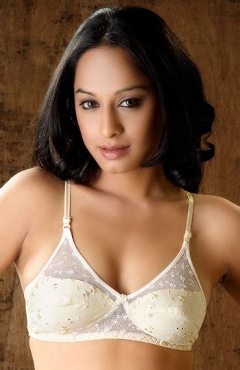 Naked Ansha Sayed Added By Afidjahan