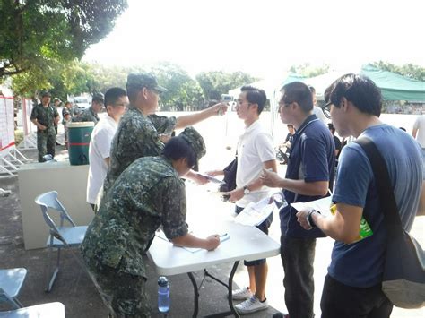 中華民國陸軍 陸軍五支部彈藥庫成功嶺彈藥分庫於今日辦理勤務召集訓練，應召員秉持「聞令報到」的守法態度，依時完成報到