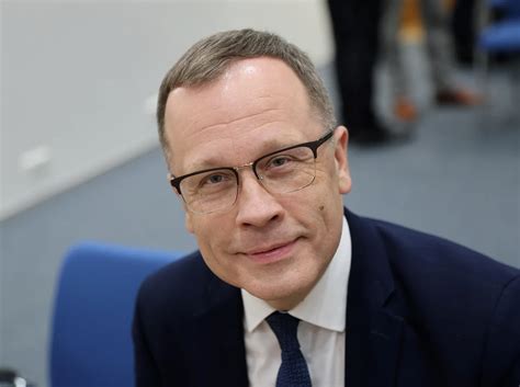 Linnapea Ametis Jätkav Urmas Klaas Saab Kõva Palgatõusu