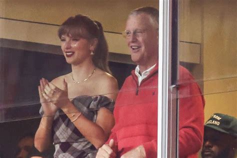 Taylor Swift Serves Sexy Cheerleader In Plaid Mini And Face Glitter To Support Travis Kelce At