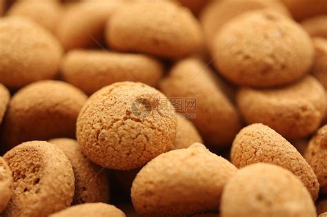 亚马里提尼饼干小吃杯子零食杏仁糕点甜点美食食品面包食物高清图片下载 正版图片320732677 摄图网