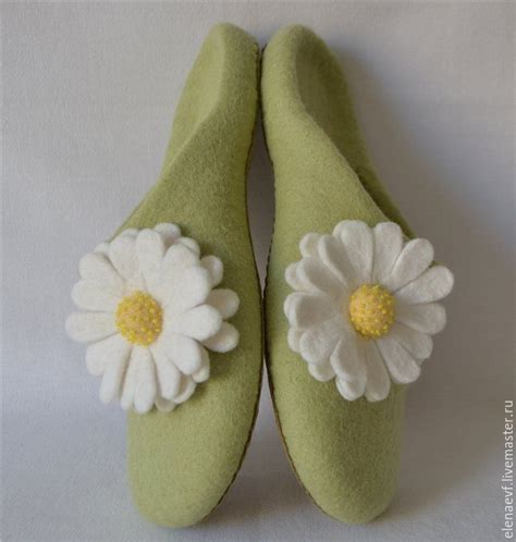 Женские домашние валяные тапочки-шлёпки "Ромашка" в интернет-магазине ...