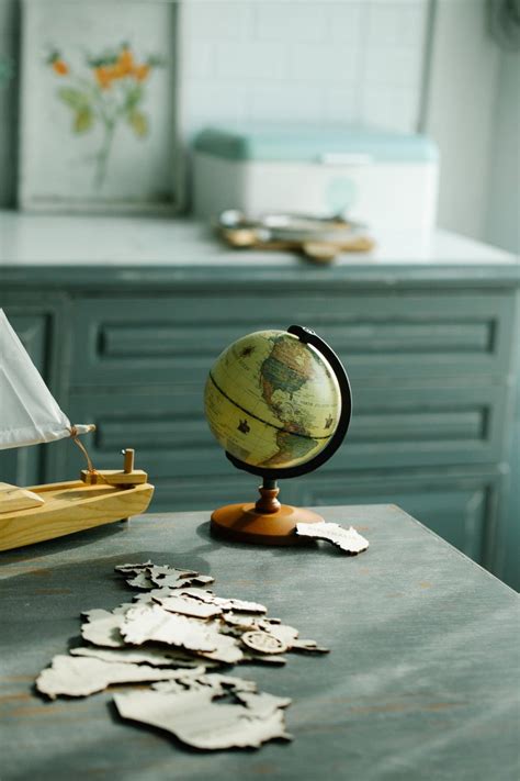 Global Fragmentation Persistent Geopolitical And Economic Challenges