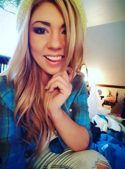 31 Sexy Flannel Girls Barnorama