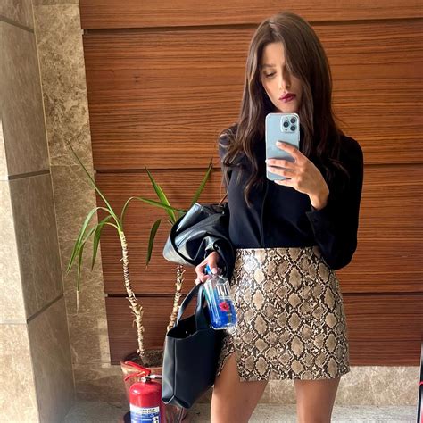 Nazli Kayaaslan Karisik 🧸♥️ Instagram