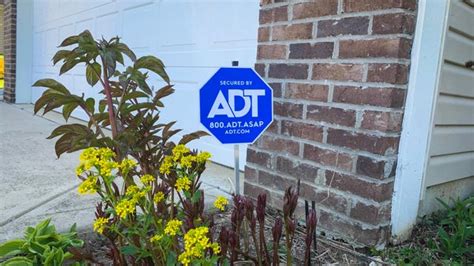 Adt Home Security Vs Frontpoint Security Cnet