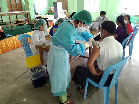 ကိုဗစ် ၁၉ ရောဂါကာကွယ်ဆေးအား အသက် ၅၅ နှစ်နှင့်အထက် ပြည်သူများနှင့် ဦးတည်အုပ်စုများအလိုက် ထပ