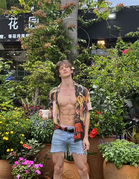 Tw Pornstars Andrii Levchenko Twitter Blooming 1100 Am 6 Jun 2022