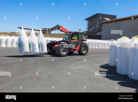 Storage And Bagging Of Solid Granular Fertilizers In Big Bags Nitrogen Ammonium Nitrate