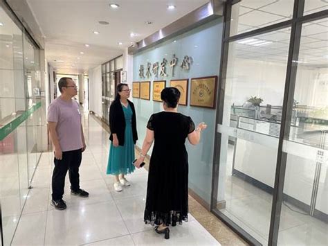 电气学院到成都百德邮政专用设备制造有限公司开展校企合作 电气信息工程学院