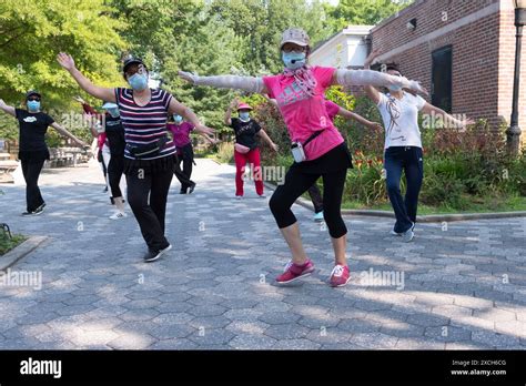 Yuanji Dance Older Asian American Women At A Daily Dance Exercise Class