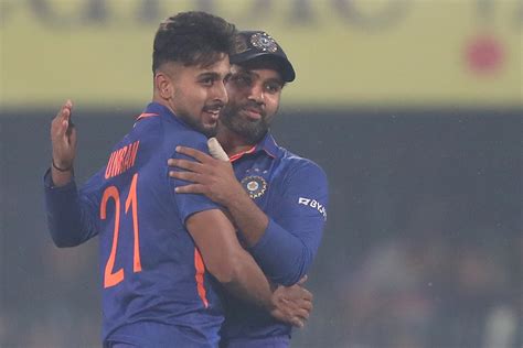 Ind Vs Sl 2nd Odi Pacers In Focus As India Look To Seal Series