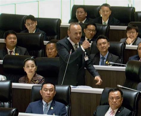 “ชาดา ไทยเศรษฐ์” ค้านชื่อ “พิธา” เป็นนายกฯ เขาคือใคร